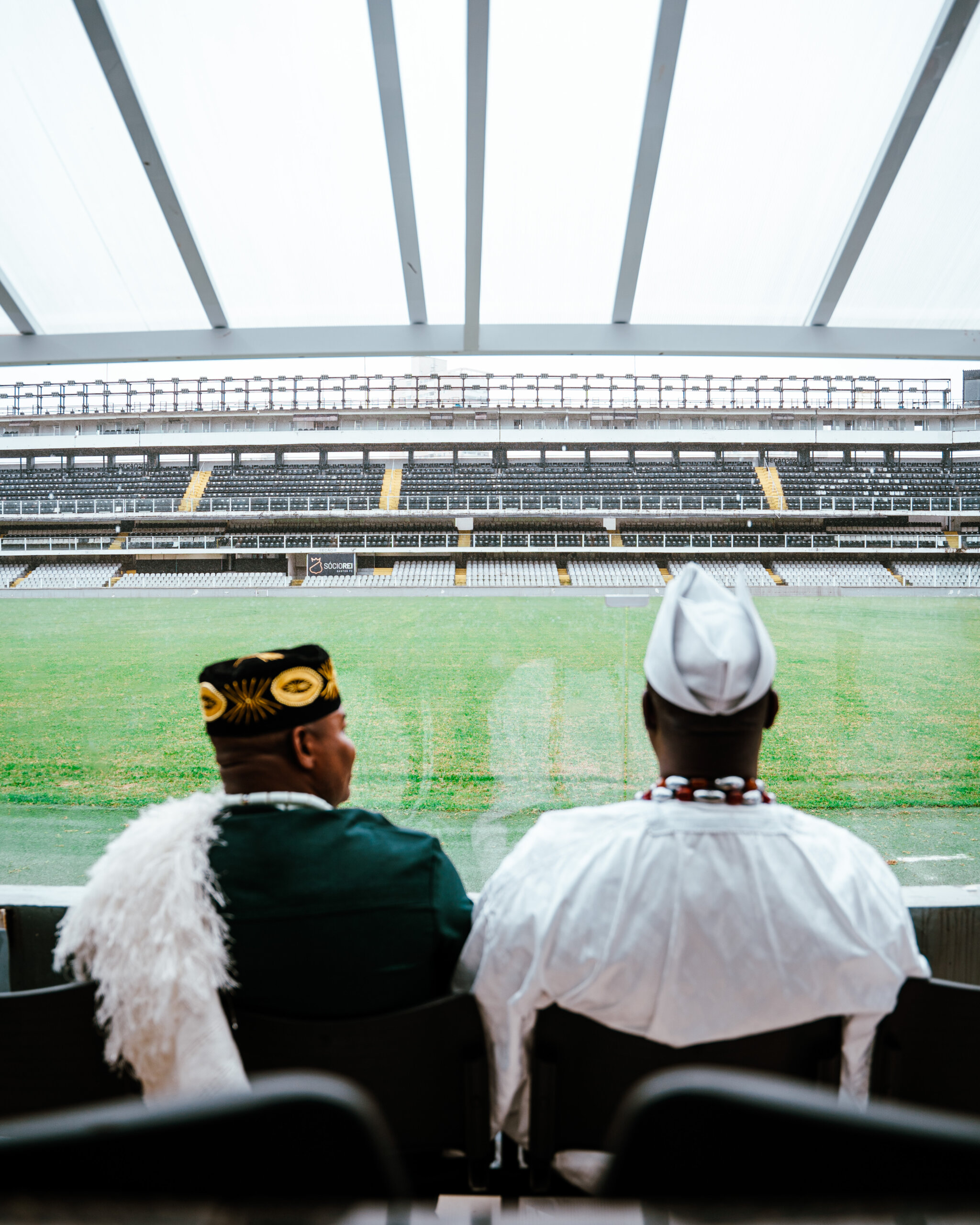 Autoridades da cidade de Lagos, da Nigéria, visitam o Santos FC ...