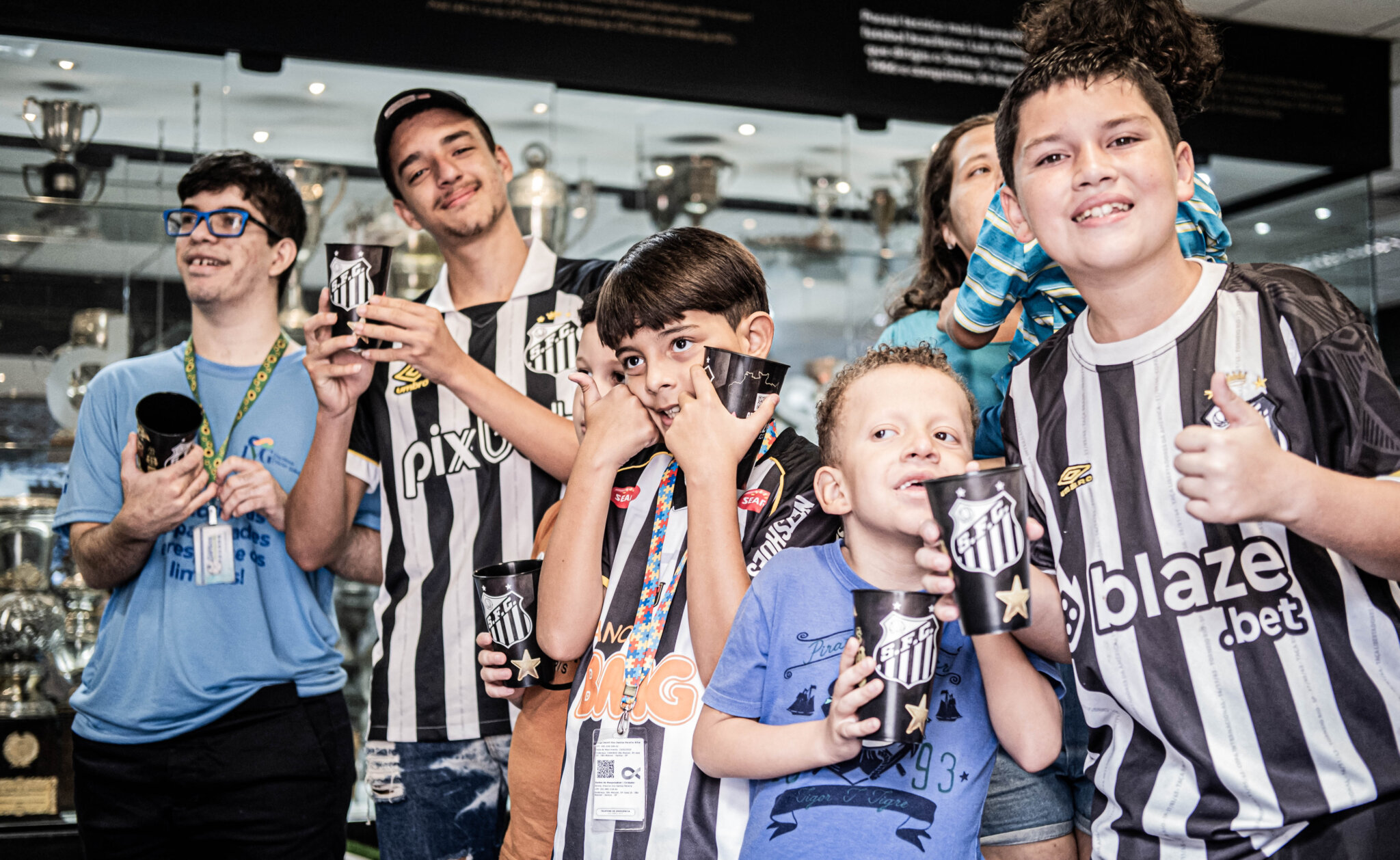 No Dia Mundial de Conscientização do Autismo, Santos FC recebe visitas ...