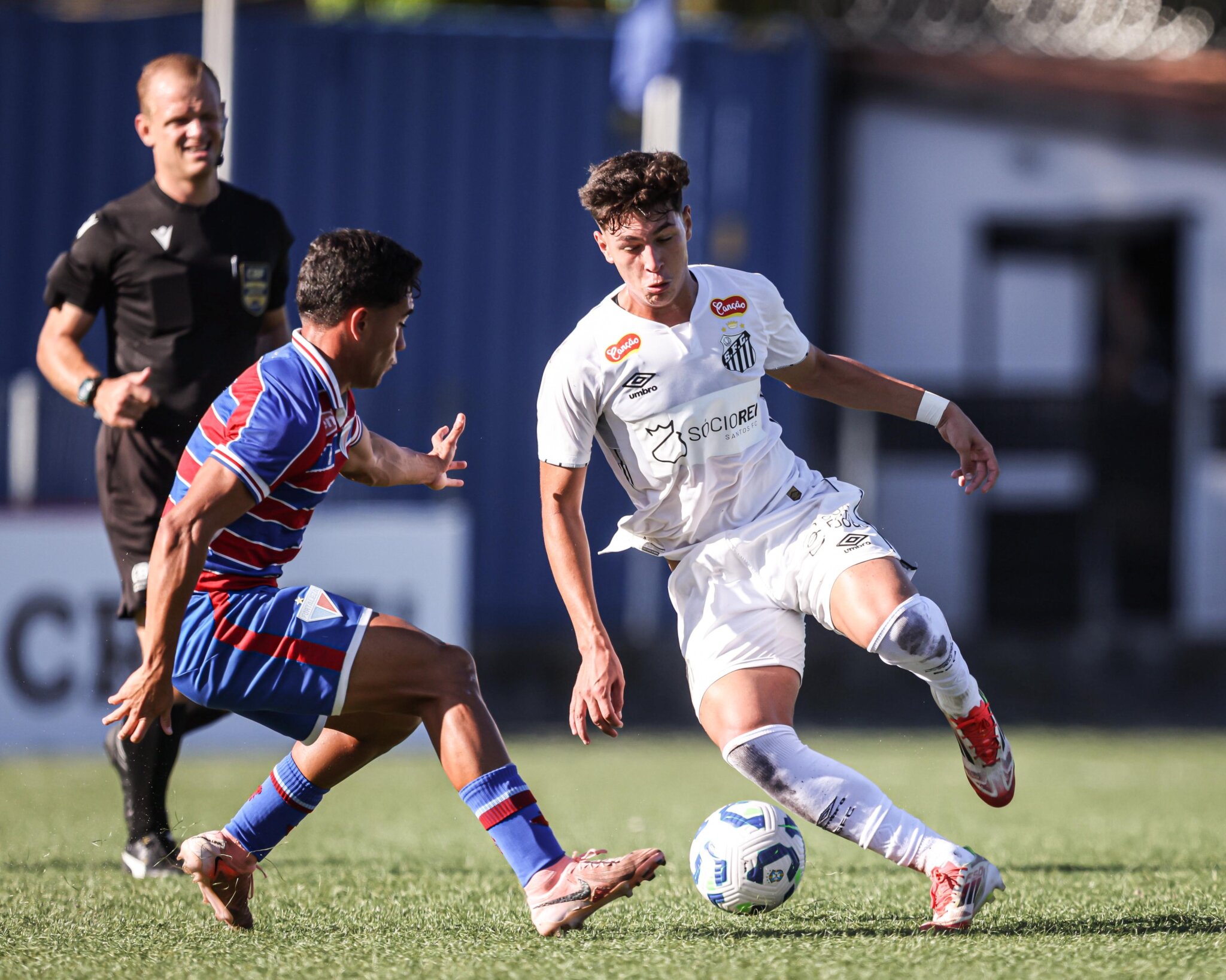 Santos FC é superado pelo Fortaleza em estreia no Campeonato Brasileiro ...