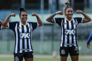 Santos Futebol Clube - O Maior Brasileiro do Mundo