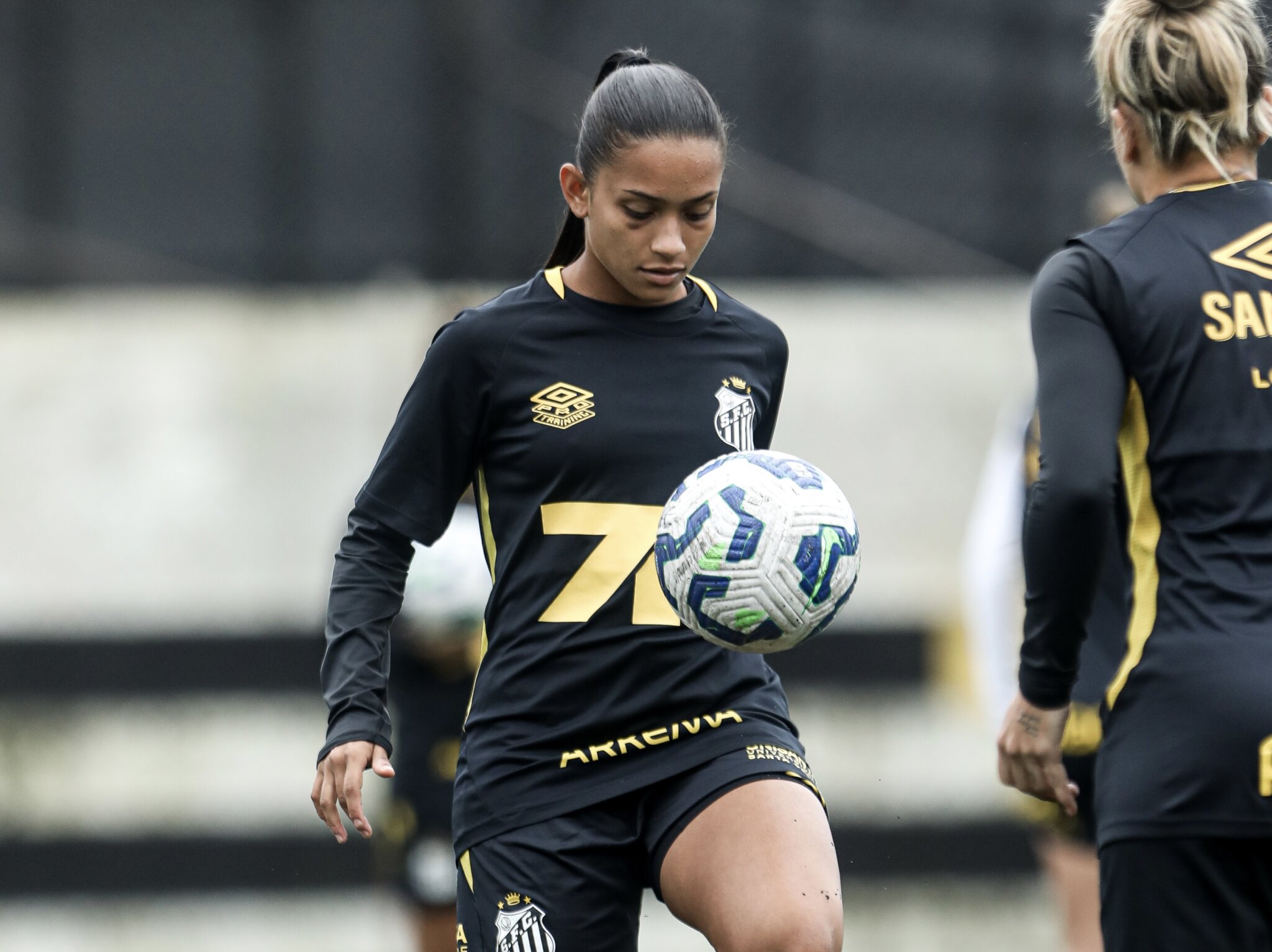 Samara retorna da Seleção Brasileira Sub-20 e declara foco total nos ...