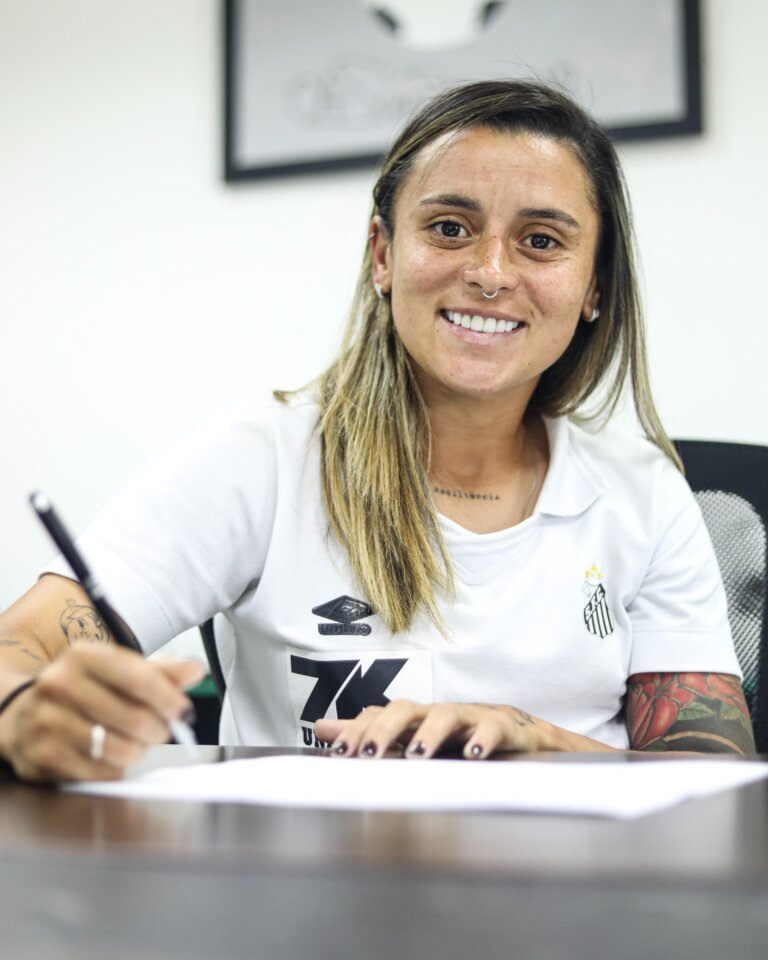 Uma das líderes da equipe, Rafa Andrade renova seu vínculo com as ...